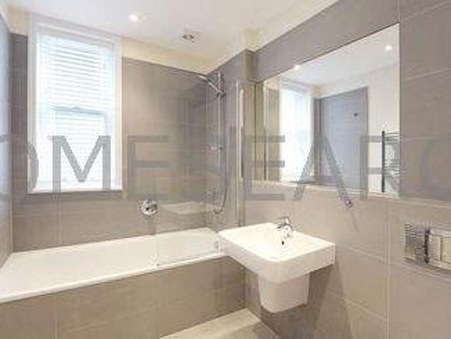 2 Bedrooms Flat for rent in Hamlet Gardens, London W6