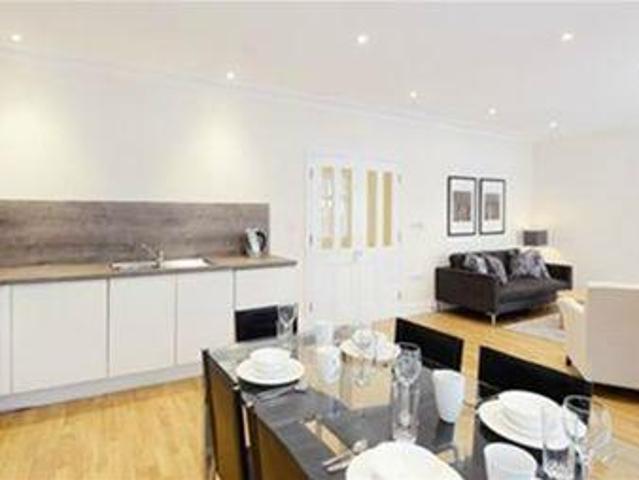 2 Bedrooms Flat for rent in Hamlet Gardens, London W6