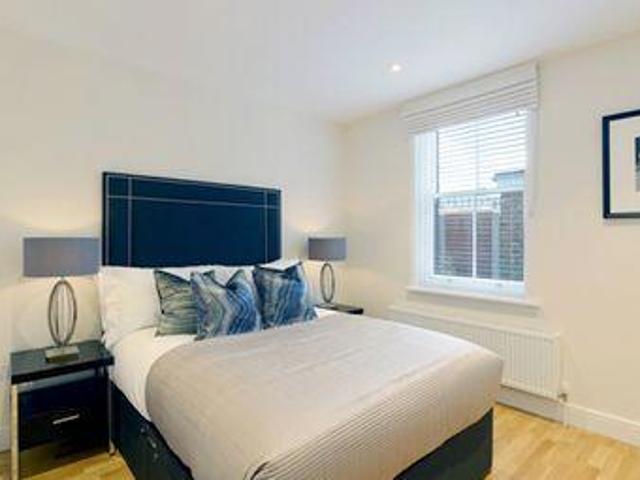 2 Bedrooms Flat for rent in Hamlet Gardens, Ravenscourt Park W6