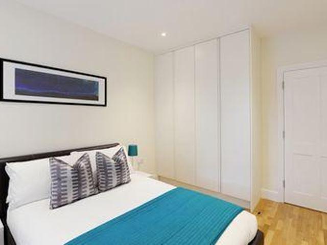 2 Bedrooms Flat for rent in Hamlet Gardens, Ravenscourt Park W6