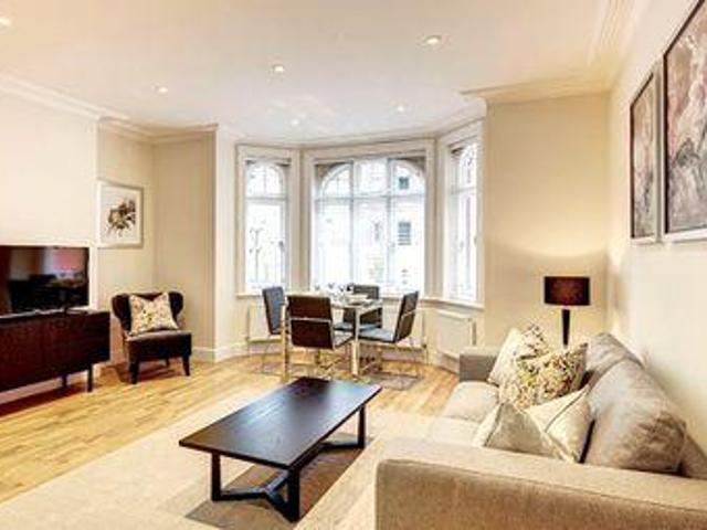 2 Bedrooms Flat for rent in Hamlet Gardens, Ravenscourt Park, London W6
