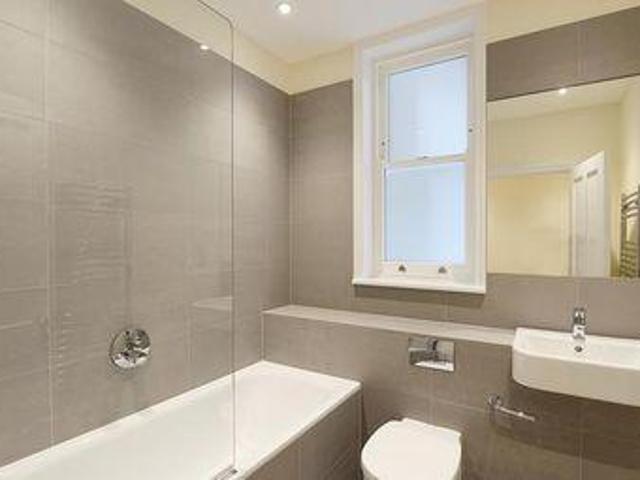 2 Bedrooms Flat for rent in Hamlet Gardens, Ravenscourt Park, London W6