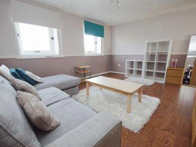 2 Bedrooms Flat for rent in Hampstead Road, Camden NW1