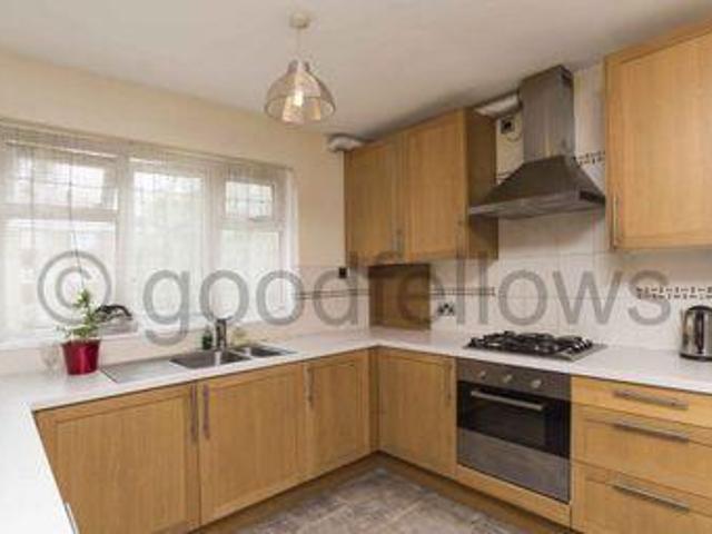 2 Bedrooms Flat for rent in Harcourt Road, Wallington SM6