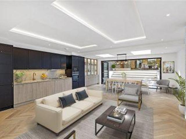 2 Bedrooms Flat for rent in Harcourt Terrace, London SW10