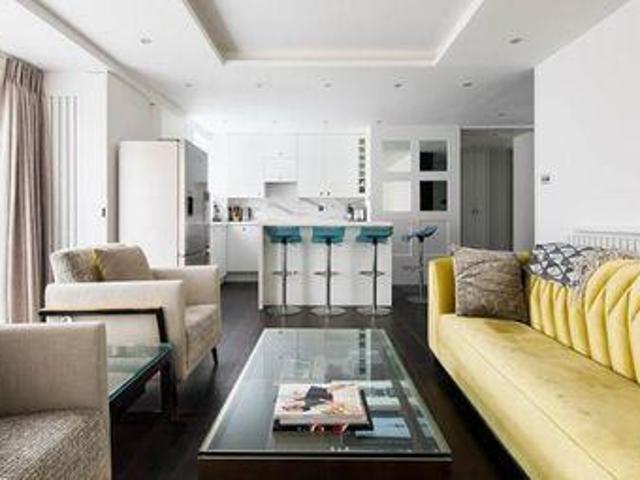 2 Bedrooms Flat for rent in Harewood Avenue, Marylebone, London NW1