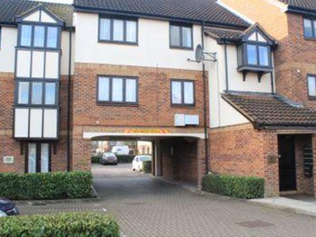 2 Bedrooms Flat for rent in Harrier Road, Collingdale NW9