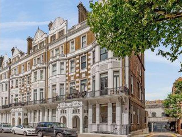 2 Bedrooms Flat for rent in Harrington Gardens, London SW7