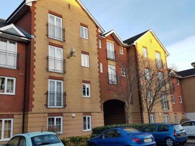 2 Bedrooms Flat for rent in Harrison Way, Cardiff CF11