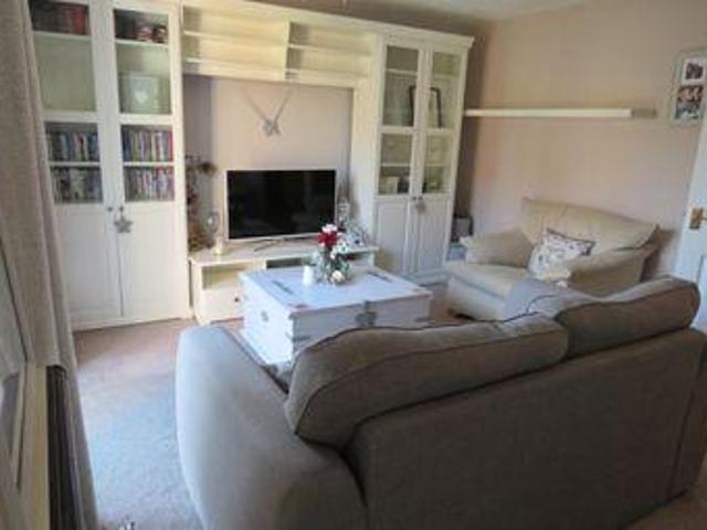 2 Bedrooms Flat for rent in Harrison Way, Cardiff CF11