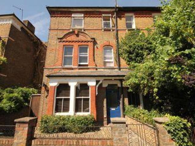 2 Bedrooms Flat for rent in Hartington Road, Ealing, London W13
