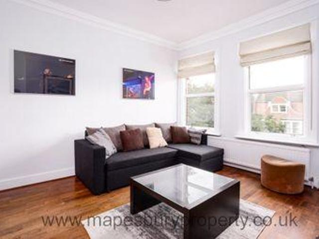 2 Bedrooms Flat for rent in Harvist Road, Queens Park NW6