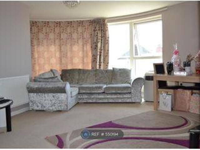 2 Bedrooms Flat for rent in Headstone Drive, Harrow HA1