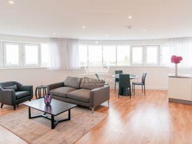 2 Bedrooms Flat for rent in Headstone Road, Harrow HA1