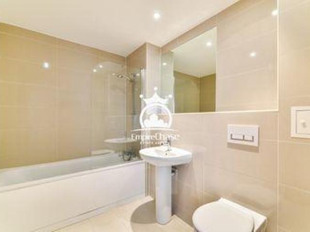 2 Bedrooms Flat for rent in Headstone Road, Harrow HA1