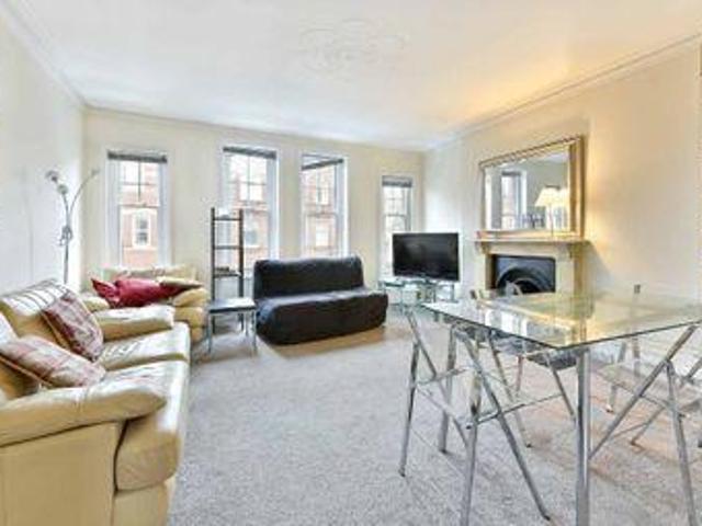 2 Bedrooms Flat for rent in Heath Street, Hampstread, London, London NW3