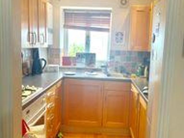 2 Bedrooms Flat for rent in Heath Street, London NW3