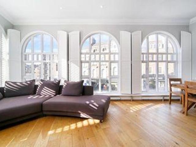 2 Bedrooms Flat for rent in Heath Street, London NW3