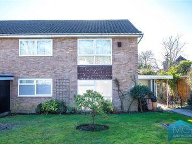 2 Bedrooms Flat for rent in Heath View, East Finchley, London N2