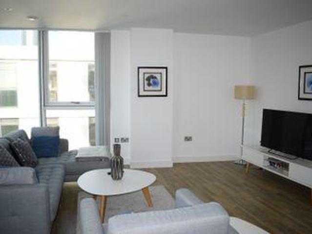 2 Bedrooms Flat for rent in Hebden Place, Nine Elms, London SW8