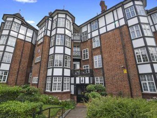 2 Bedrooms Flat for rent in Hendon Way, Childs Hill NW2