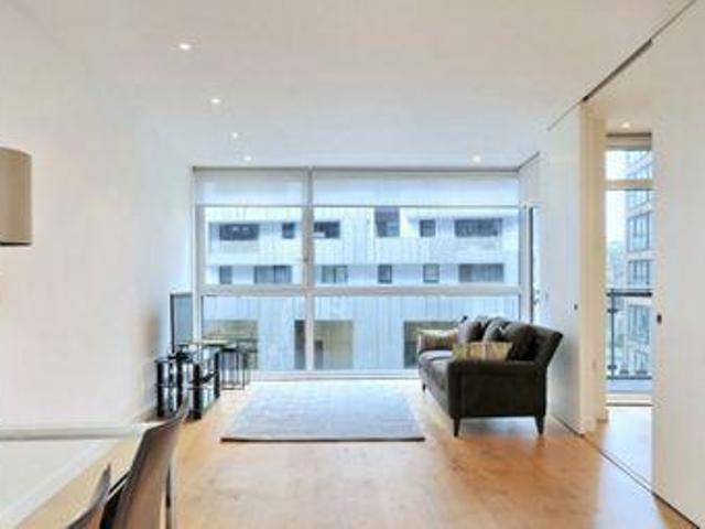 2 Bedrooms Flat for rent in Hepworth Court, Gatliff Road, Grosvenor Waterside SW1W