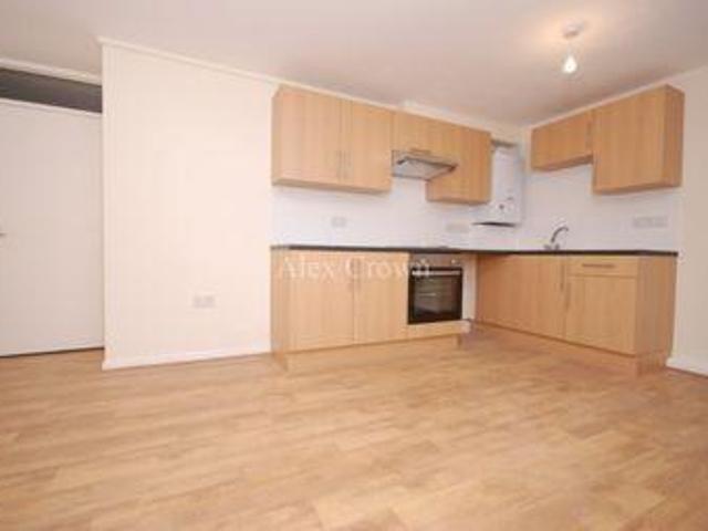 2 Bedrooms Flat for rent in Hercules Street, London N7