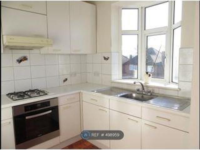 2 Bedrooms Flat for rent in Heriot Road, London NW4