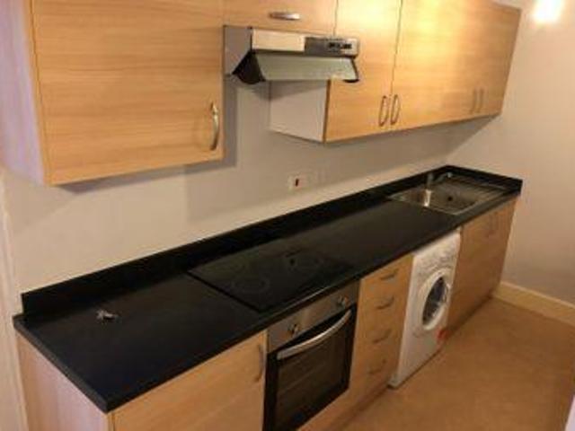 2 Bedrooms Flat for rent in Hermitage Road, London, Harrin, Manor House N4