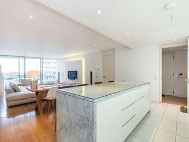 2 Bedrooms Flat for rent in Hester Road, London SW11