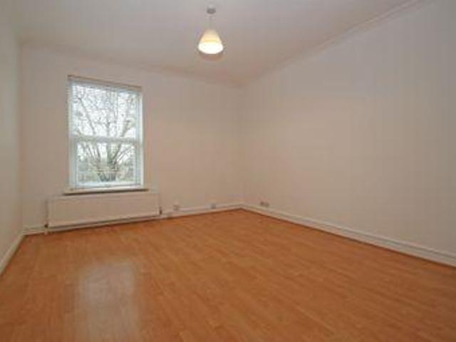 2 Bedrooms Flat for rent in High Road, East Finchley N2