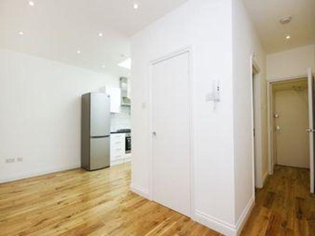 2 Bedrooms Flat for rent in High Street, Acton W3