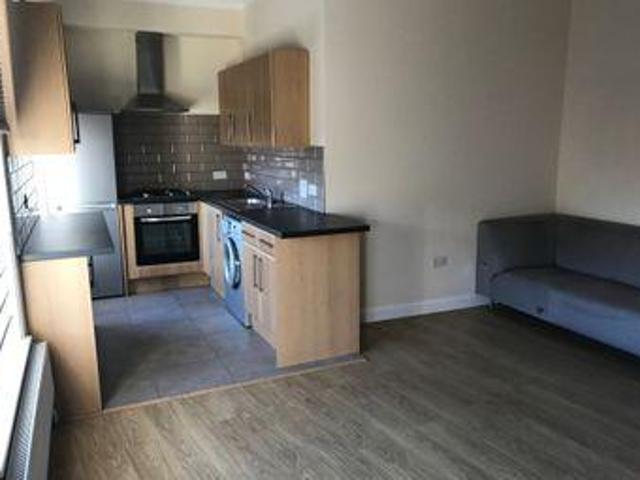 2 Bedrooms Flat for rent in High Street, Barnet EN5
