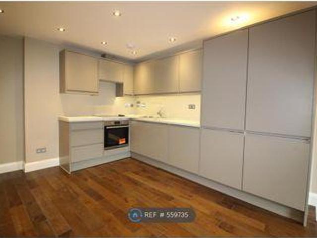 2 Bedrooms Flat for rent in High Street, Brentwood CM14