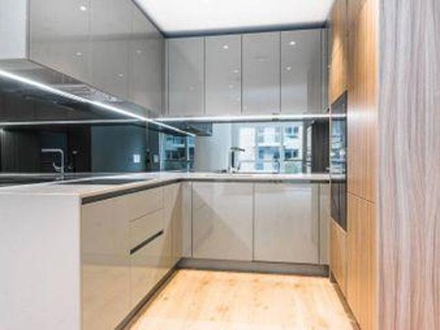 2 Bedrooms Flat for rent in High Street, Hornsey N8