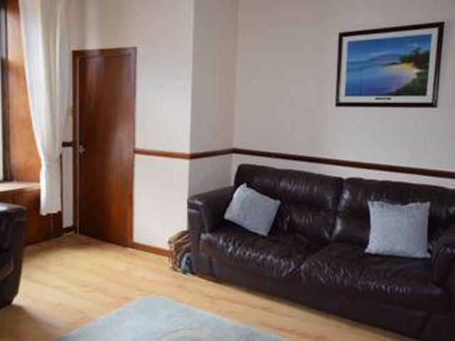 2 Bedrooms Flat for rent in High Street, Irvine, North Ayrshire KA12