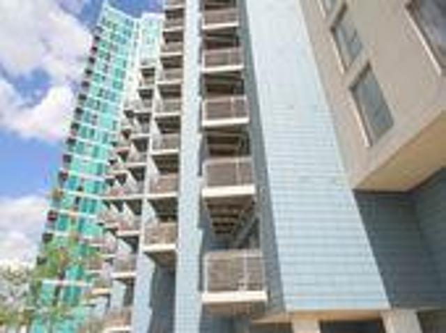 2 Bedrooms Flat for rent in High Street, London E15
