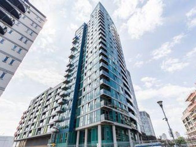 2 Bedrooms Flat for rent in High Street, London E15