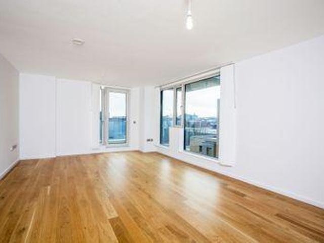 2 Bedrooms Flat for rent in High Street, Manchester M4