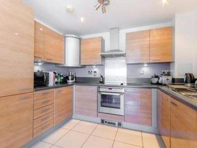 2 Bedrooms Flat for rent in High Street, Stratford, London E15