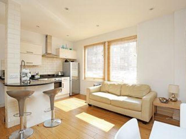 2 Bedrooms Flat for rent in High Street, Windsor SL4