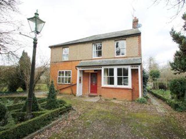 2 Bedrooms Flat for rent in Highfield Lane, Tyttenhanger, St.Albans AL4