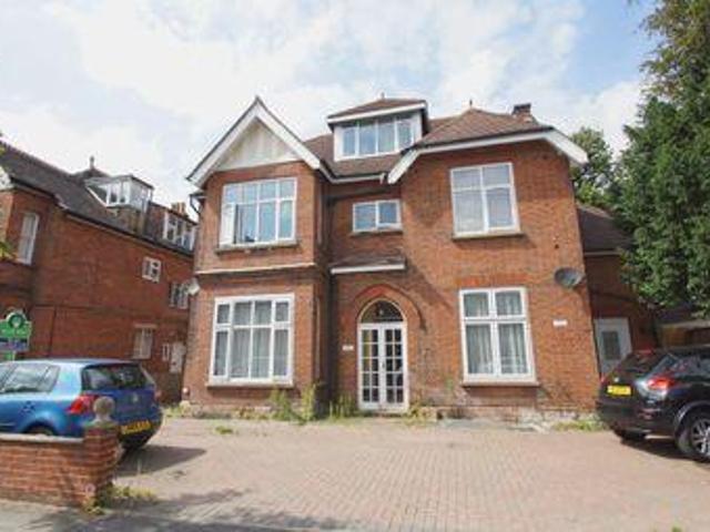2 Bedrooms Flat for rent in Highland Road, Bromley BR1