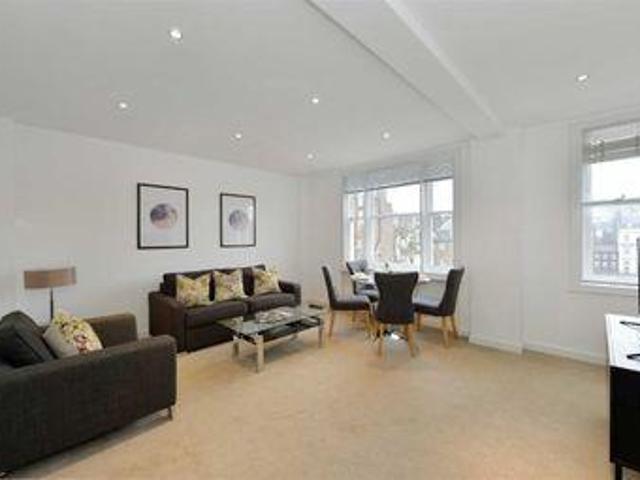 2 Bedrooms Flat for rent in Hill Street, London W1J