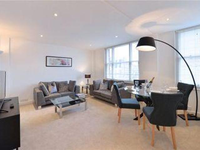 2 Bedrooms Flat for rent in Hill Street, Mayfair, London W1J