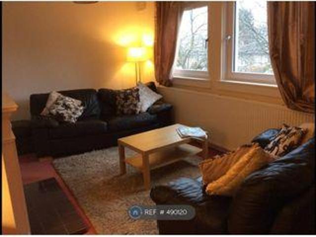 2 Bedrooms Flat for rent in Hillpark Green, Edinburgh EH4