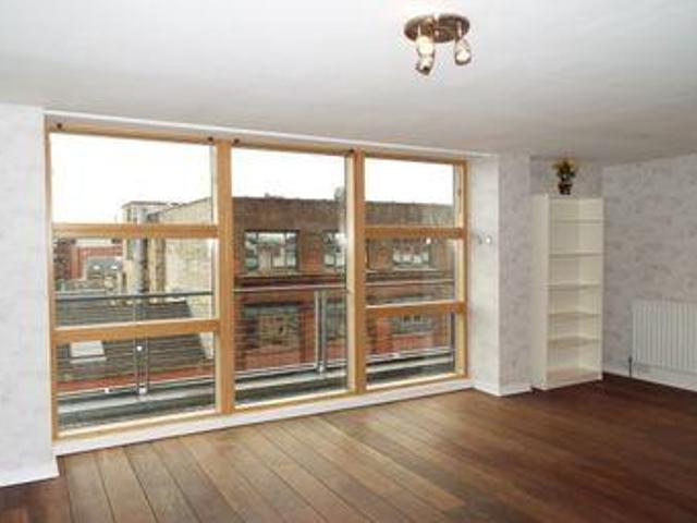 2 Bedrooms Flat for rent in Hutcheson Street, Merchant City G1