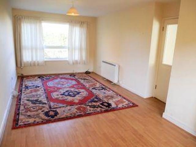 2 Bedrooms Flat for rent in Hutton Court / Castlebar Mews, Ealing W5