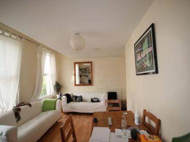 2 Bedrooms Flat for rent in Hubert Grove, London SW9