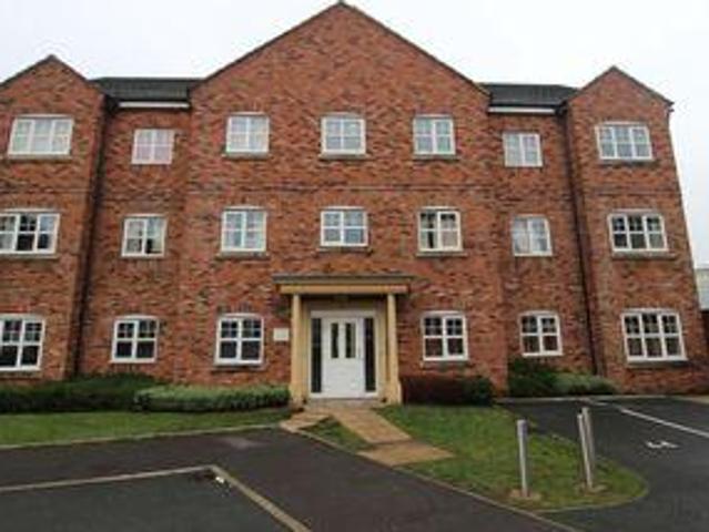 2 Bedrooms Flat for rent in Hudson Close, Bolton BL3